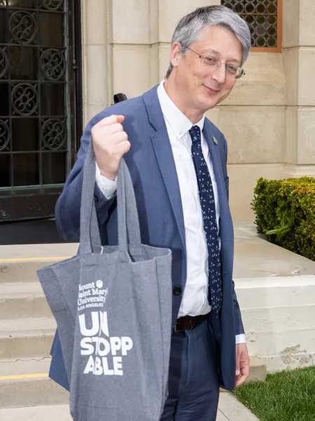 Under Secretary of Education Visits the Mount - MSMU